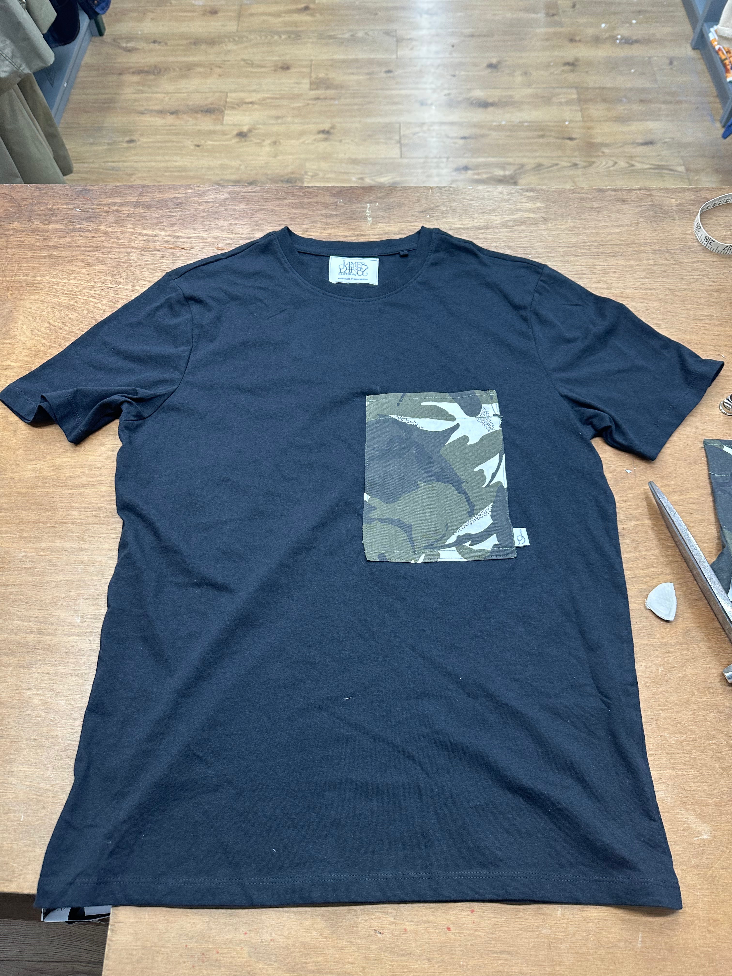 Black T-Shirt camo pocket – James Darby Clothing